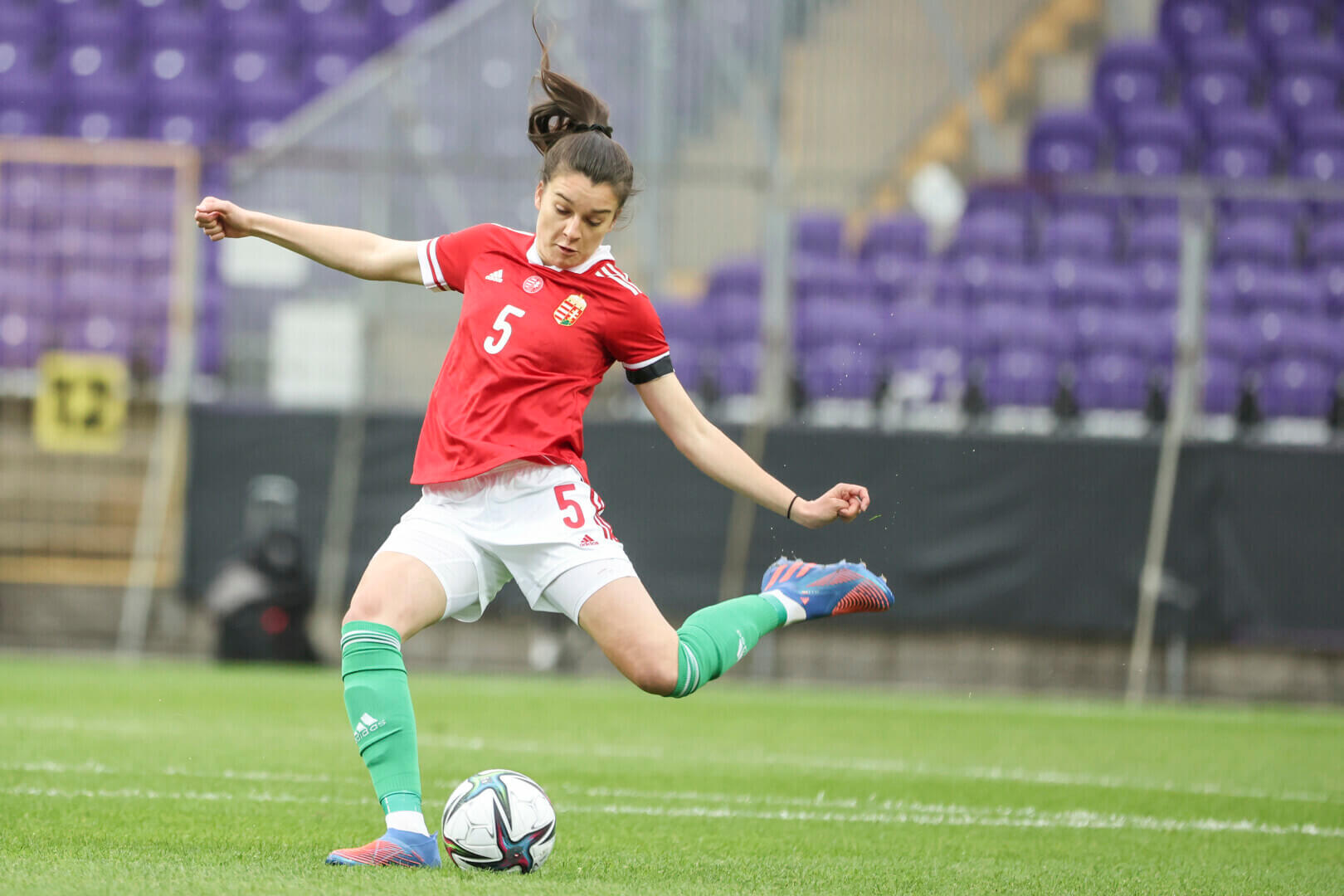 Csiki Anna: Ha nem lennének álmaim, maradhattam volna a Fradiban